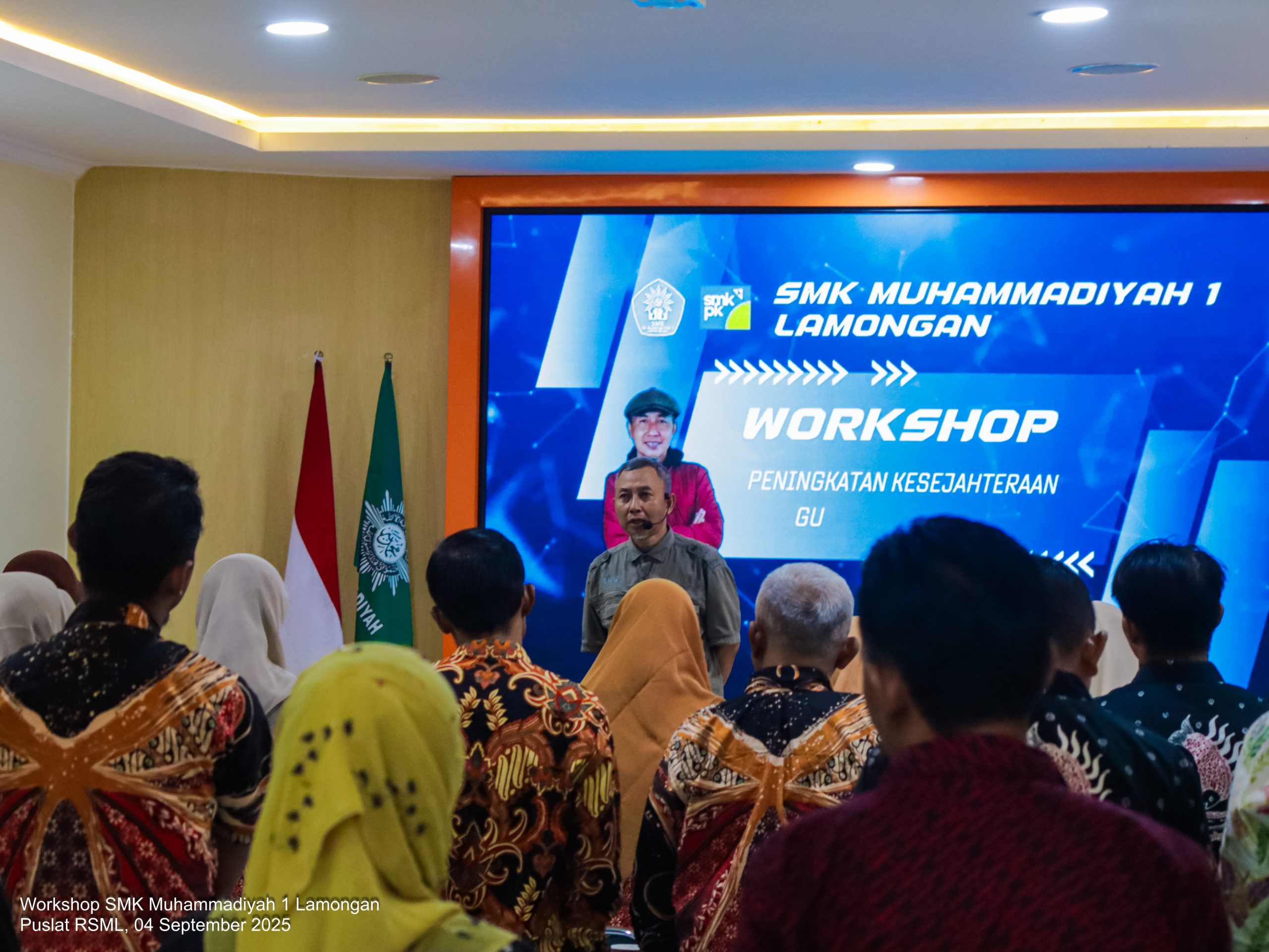 SMK Muhammadiyah 1 Lamongan Gelar Workshop Guru dan Karyawan - SMK ...